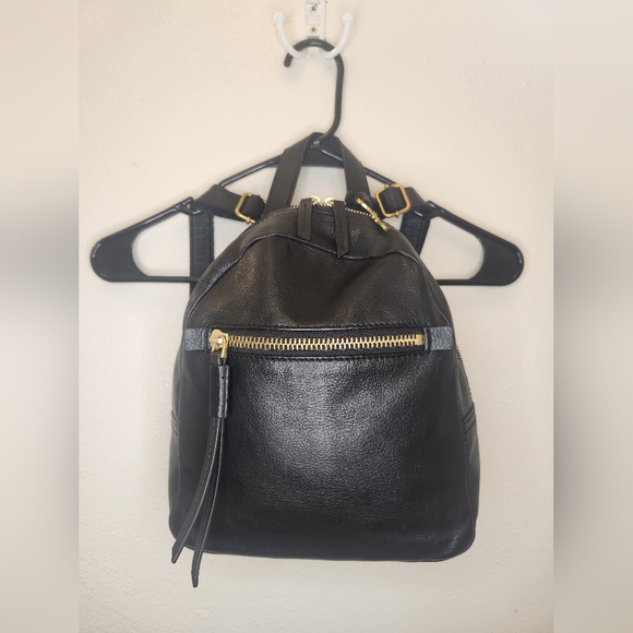 Fossil | Bags | Fossil Black Pebbled Leather Morgan Small Backpack ...